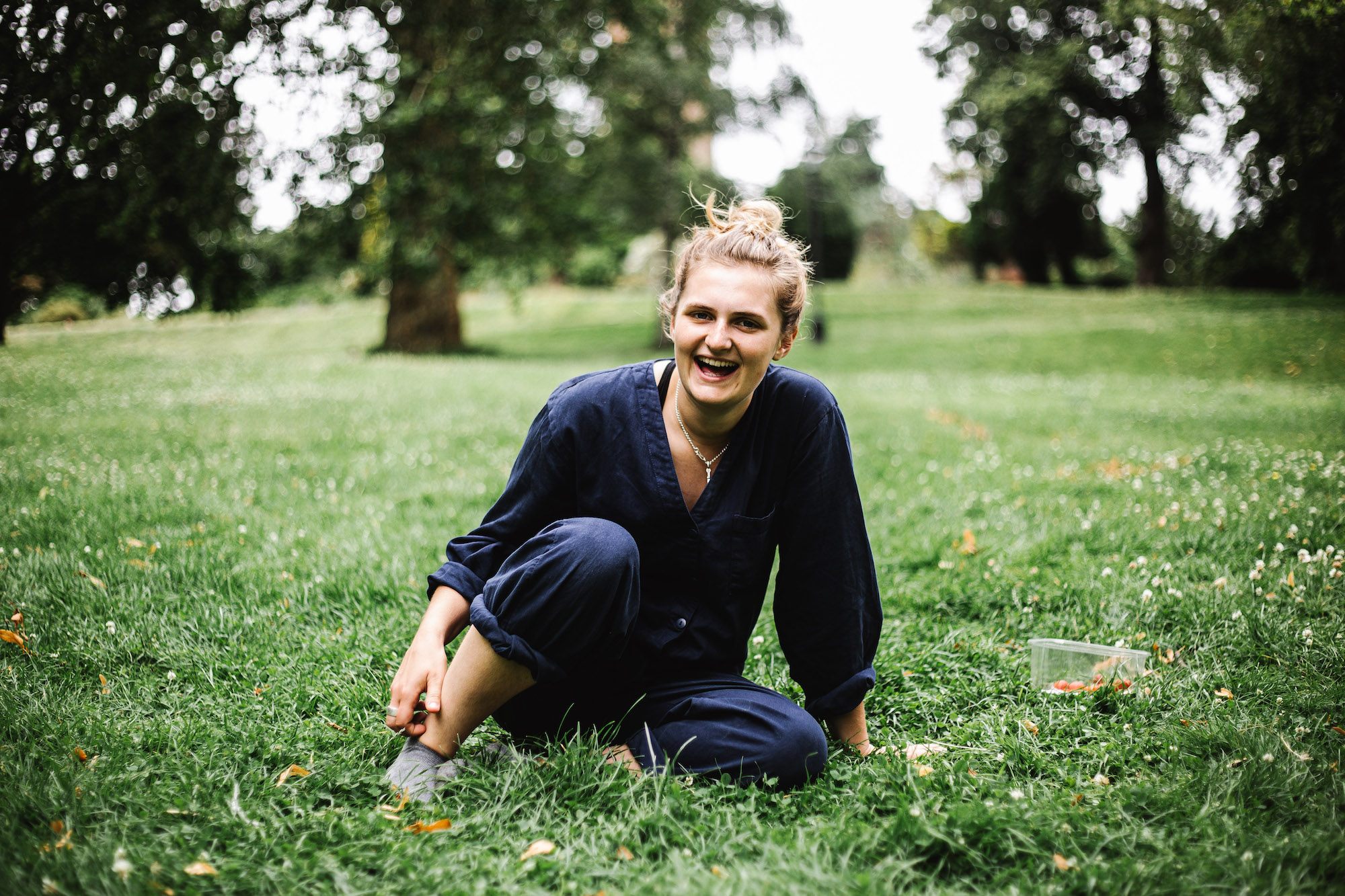 How young female director Julia Head makes her plays happen - Rife Magazine